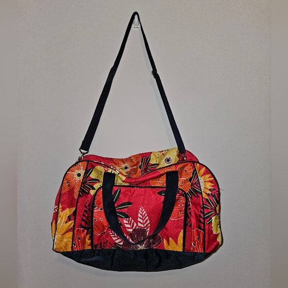 thirty-one | Bags | Thirty One Hot Pink Tropical Duffel Bag | Poshmark